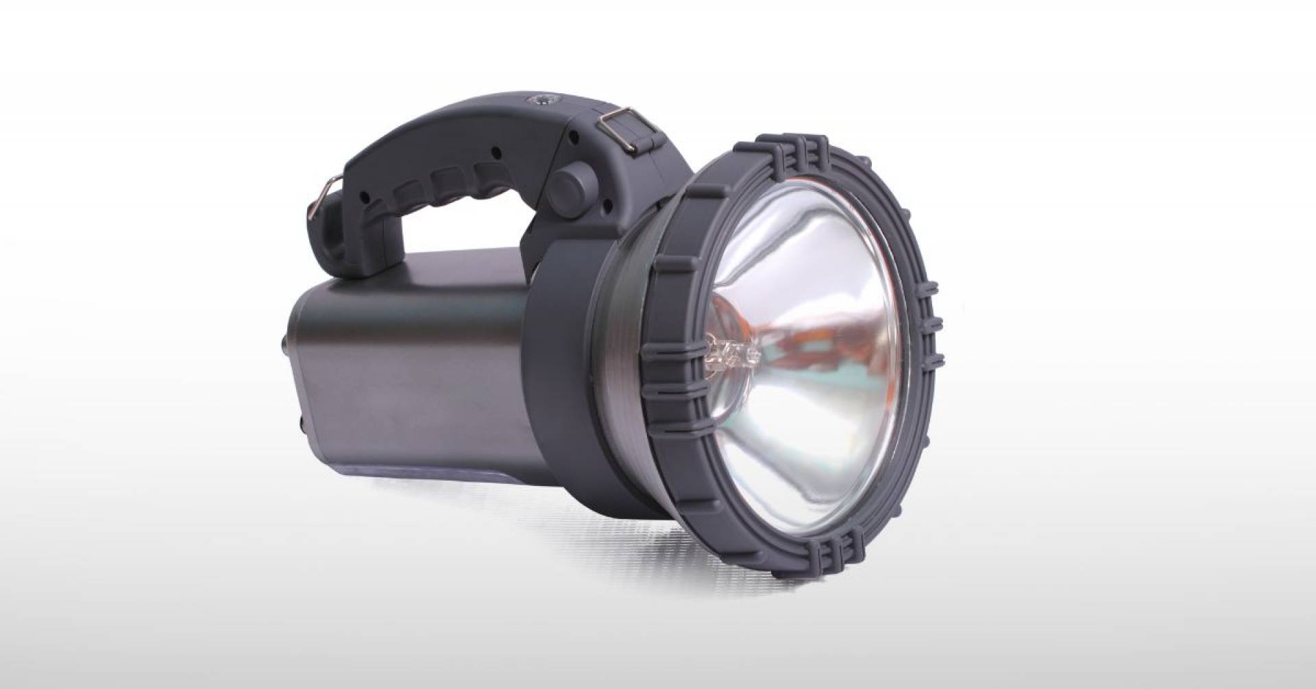 Best Boat Flashlight - Complete Buying Guide 2026