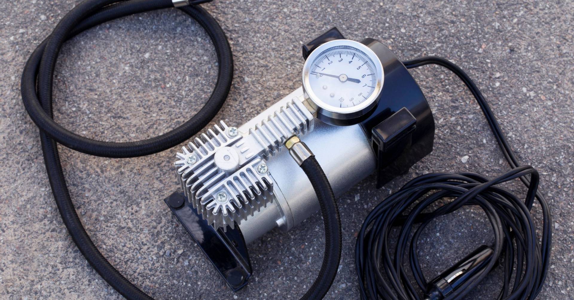 The Best 12 Volt Air Compressor For Off Road In 2025
